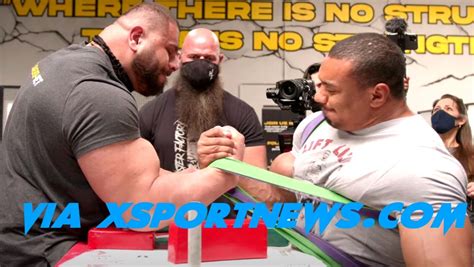 Video Levan Saginashvili Vs Larry Wheels 4 Resistance Bands