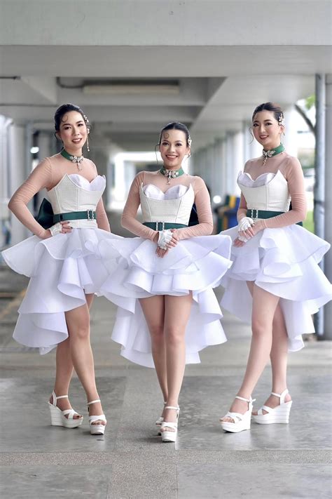 ดรัมเมเยอร์สาวสีเขียว 💚 งานกีฬาสีธนาคารกรุงไทย ความเรียบโก้ โดดเด่น แต่หวานหยด ขอบคุณลูดค้าที่