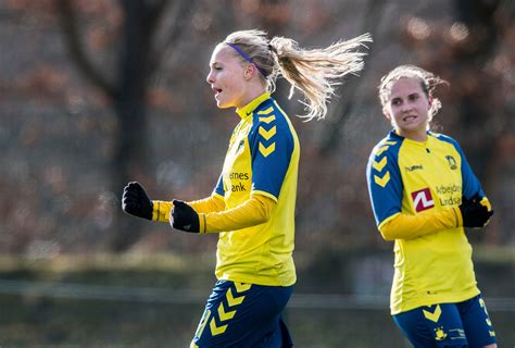 Stine Efter Længe Ventet Comeback Et Rørende øjeblik Spfo