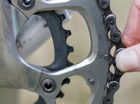 Bike Chain Keeps Falling Off Why And How To Fix