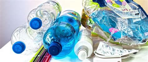 塑膠 資源回收標誌1 7號 PETHDPEPVCLDPE 霧煞煞秒懂資源回收標誌