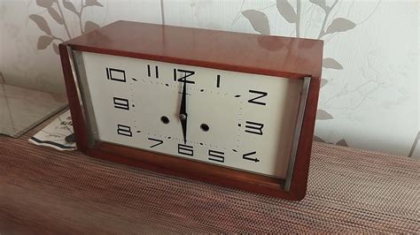 Часы каминные настольные Янтарь с боем Youtube