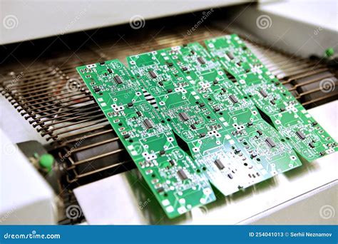 Pcb Drying Technology The Finished Board Leaves The Drying Oven Along