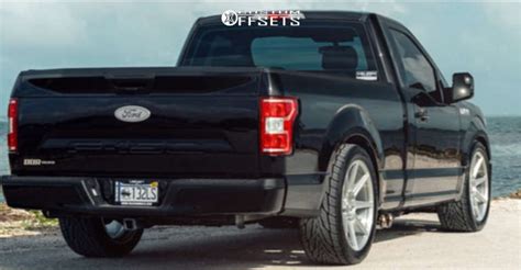 2019 Ford F 150 With 22x10 30 Velgen Vft8 And 305 40r22 Toyo Tires