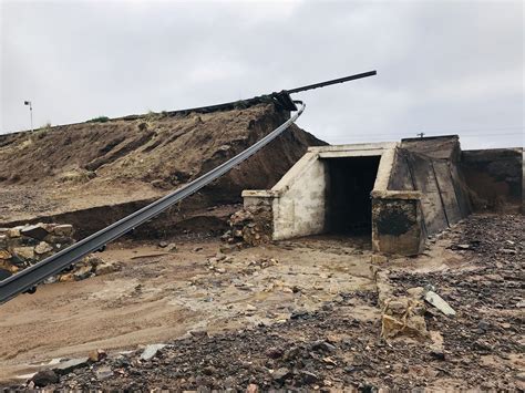 ФОТО Эвдэрсэн авто болон төмөр замыг сэргээн засварлахаар 470 орчим хүн ажиллаж байна