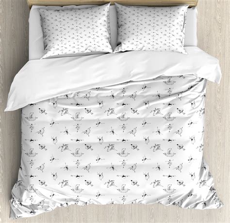 Classical Duvet Cover Set Monotone Pattern Of Repetitive Performing