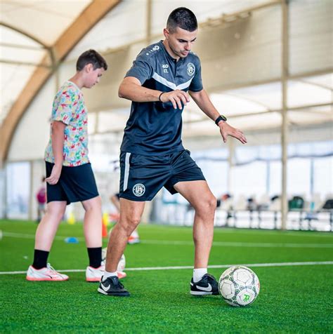 Уникални условия посрещат Академия Враждебна София при децата родени 2014 2015 в град