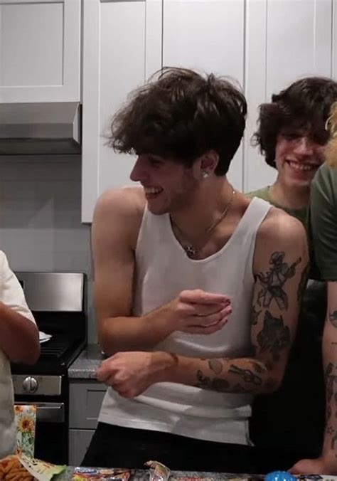 Matt Sturniolo Dinosauro