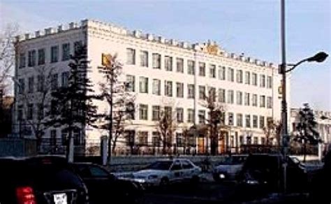 Нэгдүгээр сургуулийн захирал ажилдаа ирэлгүй 70 хоножээ