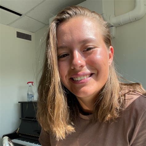Emma Dimiceli Office Assistant Ridgefield Chiropractic And Wellness