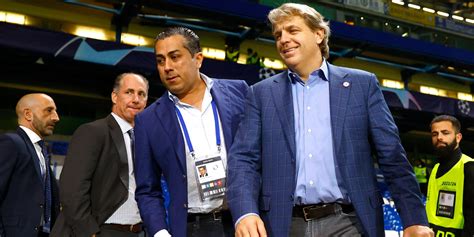 Micromanaging Chelsea Owner Suggested Using 12 Man Formation To