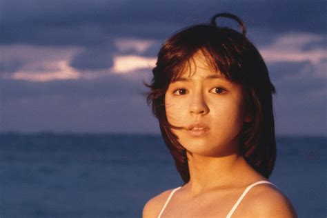 いとうまい子、80年代の貴重水着写真 芸能界に染まることへの不安を覚えながら｜newsポストセブン