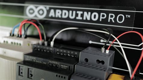 Arduino Opta WiFi Implementação de Manutenção Preditiva