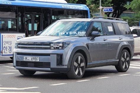 사실적인 싼타페 풀체인지 예상도 스파이샷