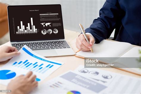 비즈니스 회의 시간입니다 아이디어의 프레 젠 테이 션 Plansbusiness 개념을 분석 개발에 대한 스톡 사진 및 기타 이미지 Istock