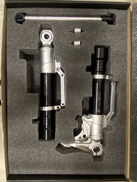 Kamui Fork Tube Yamaha Xmax 300 Motorcycles Motorcycle Accessories On Carousell