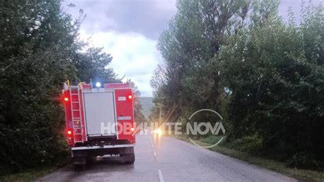 Двама тийнейджъри загинаха при тежка катастрофа край Стражица СНИМКИ Nova