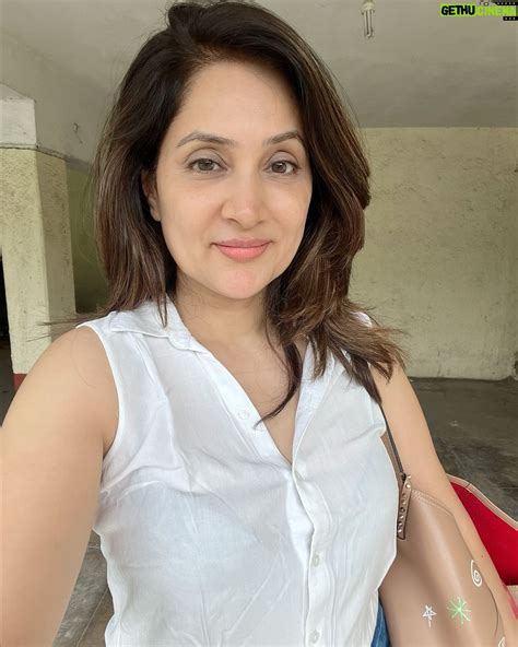 Actress Sampada Vaze Hd Photos And Wallpapers July 2024 Gethu Cinema