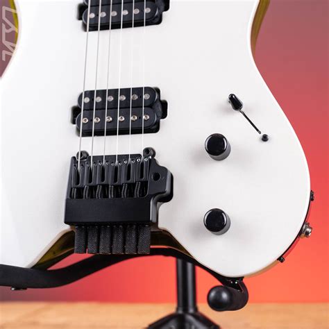 Kiesel Vader 6 Pearl White Ish Guitars