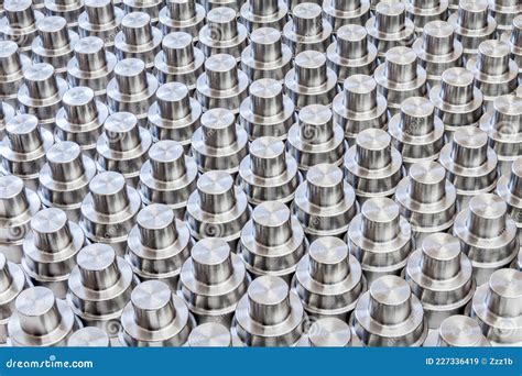 Batch Processing Method And Data Transactions In A Group Outline Diagram Cartoon Vector