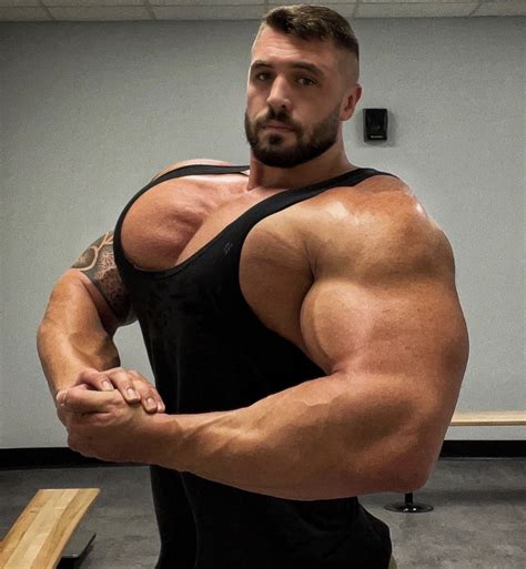 Photo Pecs And Nips Page 941 Lpsg