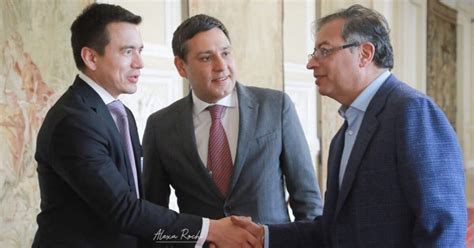 El Presidente Gustavo Petro Y Otros Políticos Colombianos Felicitaron
