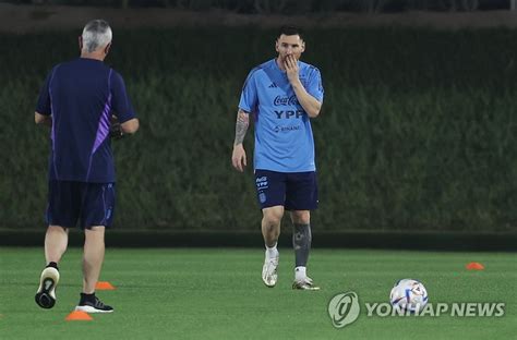 훈련 돌입한 리오넬 메시 연합뉴스