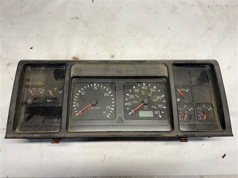 Volvo Vhd Speedometer Instrument Cluster For Sale