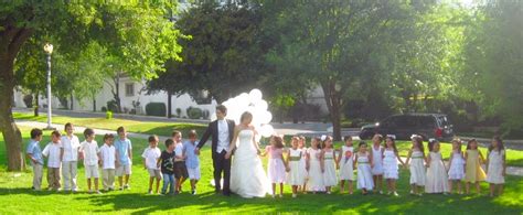 Teacher Bride With Students Wedding Photos Wedding Photography