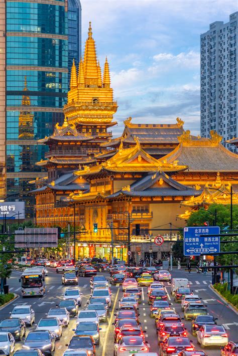 Jingan Temple In Shanghai Dazzles With Brilliant Lights Cgtn