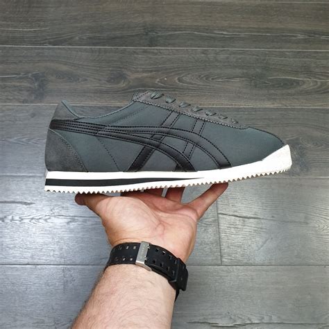 Серые мужские и подростковые кроссовки Онитсука Тайгер | Onitsuka Tiger ...