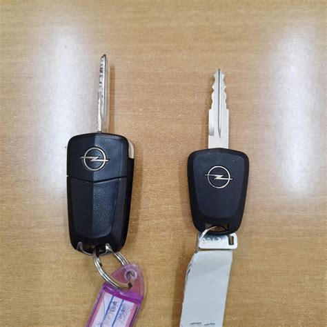 Autoveicolo Opel Antara Anbsc