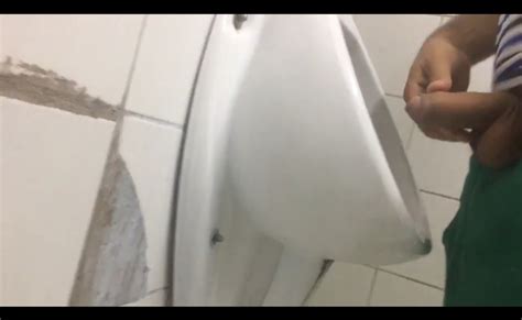 Spy Male Pissing Hot