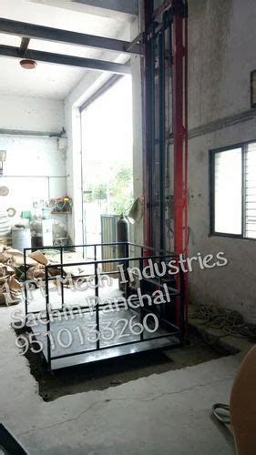 Lmi Lmi06 Goods Hydraulic Elevator Maximum Speed 0 1m S Maximum Height 16meter At Rs 210000