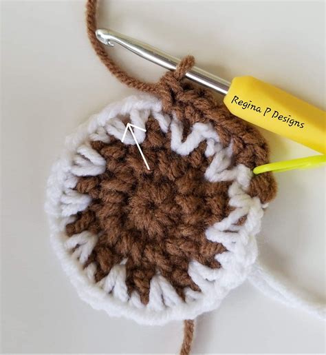 Wee Gingerbread Ornament Pattern