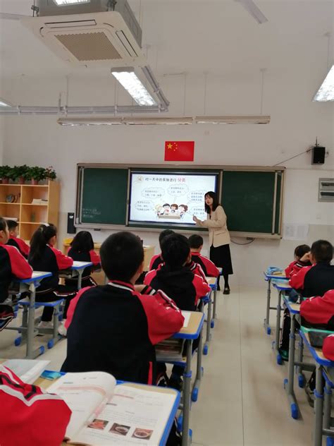 绍兴新昌：举行“聚焦新课标 上好家常课”推门听课活动 小学科学教学网