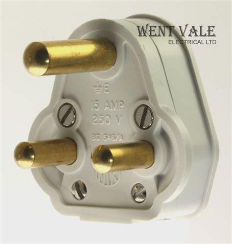 Mk Plugs And Adaptors 515 Whi 15a Round Pin Plug New