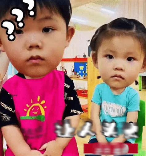 Người mẹ gây sốc khi nhận nhầm bé gái là con trai mình dân tình cũng té ngửa khi nhìn ảnh hai