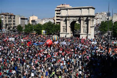 Mass Labor Day Protests Demonstrate French Anger Toward Macrons