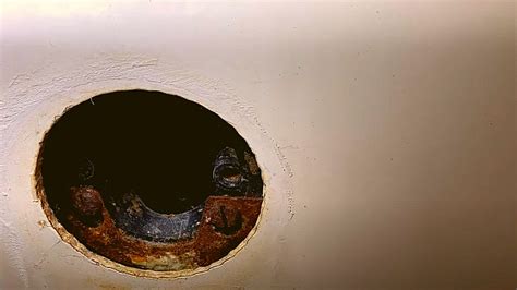 Understanding Bathtub Overflow Plate Its Purpose And Function Faucet Fam