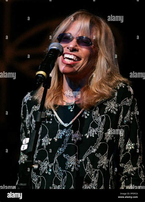 Carly Simon Performs In Concert At The Olympia Theater At The Gusman