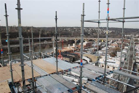 Superior Scaffold Services Birds Of A Feather Scaffolding Around Nesting Peregrine Falcons