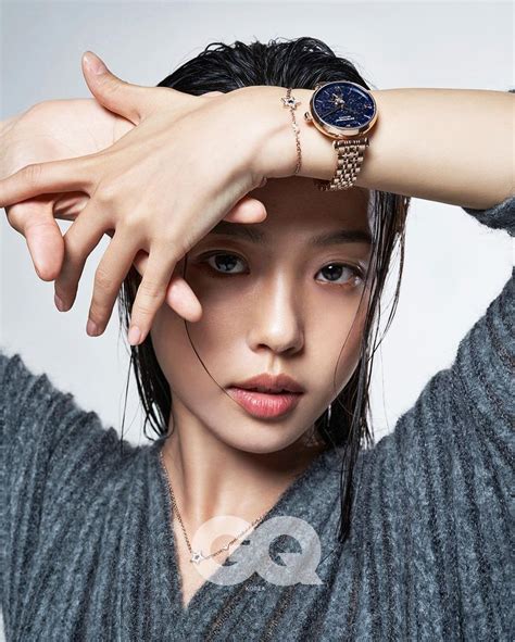 Gq Korea On Instagram 협찬 배우 고민시와 함께한 글로벌 패션 워치 브랜드 엠포리오 아르마니의 2021