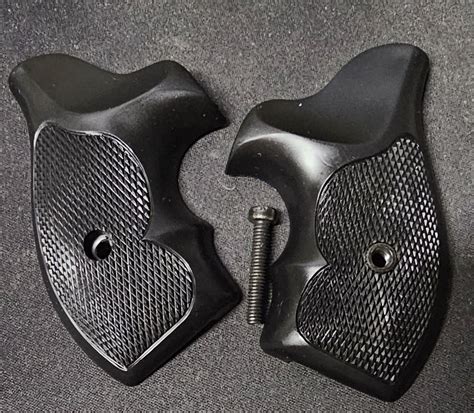 Taurus Small Frame Boot Grip Uncle Mikes 90013