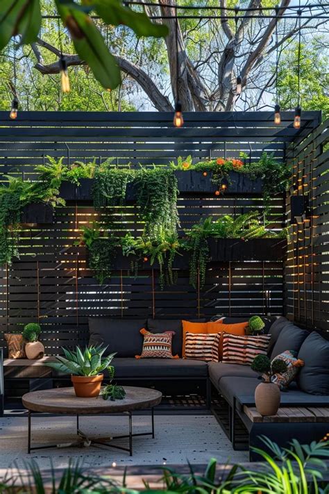 Creative Backyard Fencing Ideas