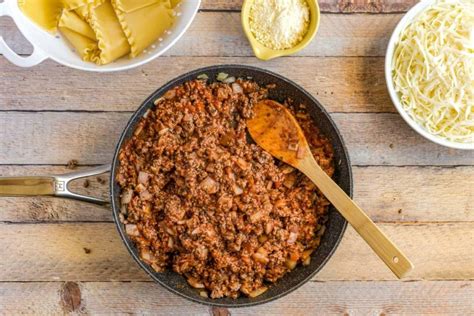 Easy Beef Lasagna Handi Foil