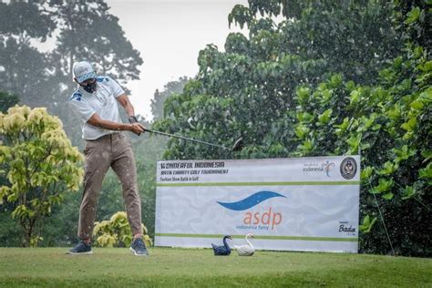 Sandi Dorong Kolaborasi Pengusaha Fesyen Dengan Wisata Olahraga Golf