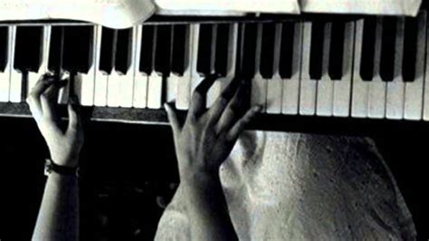 მიშიკო ხალიჩაშვილი თქვენ და როიალი Youtube