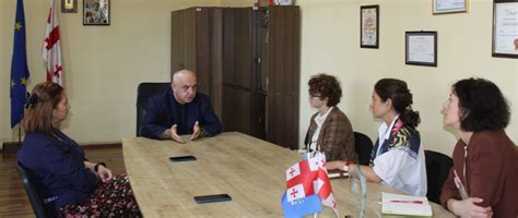 შეხვდერა ხარაგაულის მუნიციპალიტეტის მერთან ბავშვთა კეთილდღეობის საკითხებზე