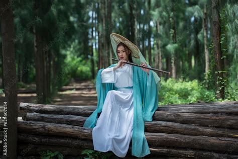 Woman In Traditional Costume Woman In Traditional Chinese Beautiful